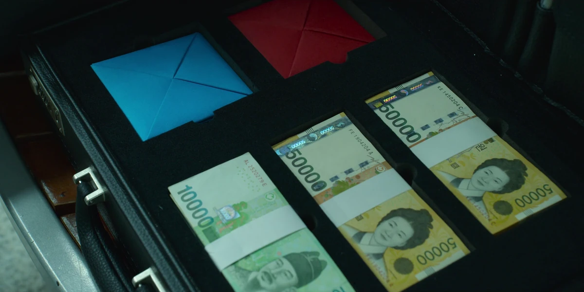 Ddakji | Wiki Squid Game | Fandom