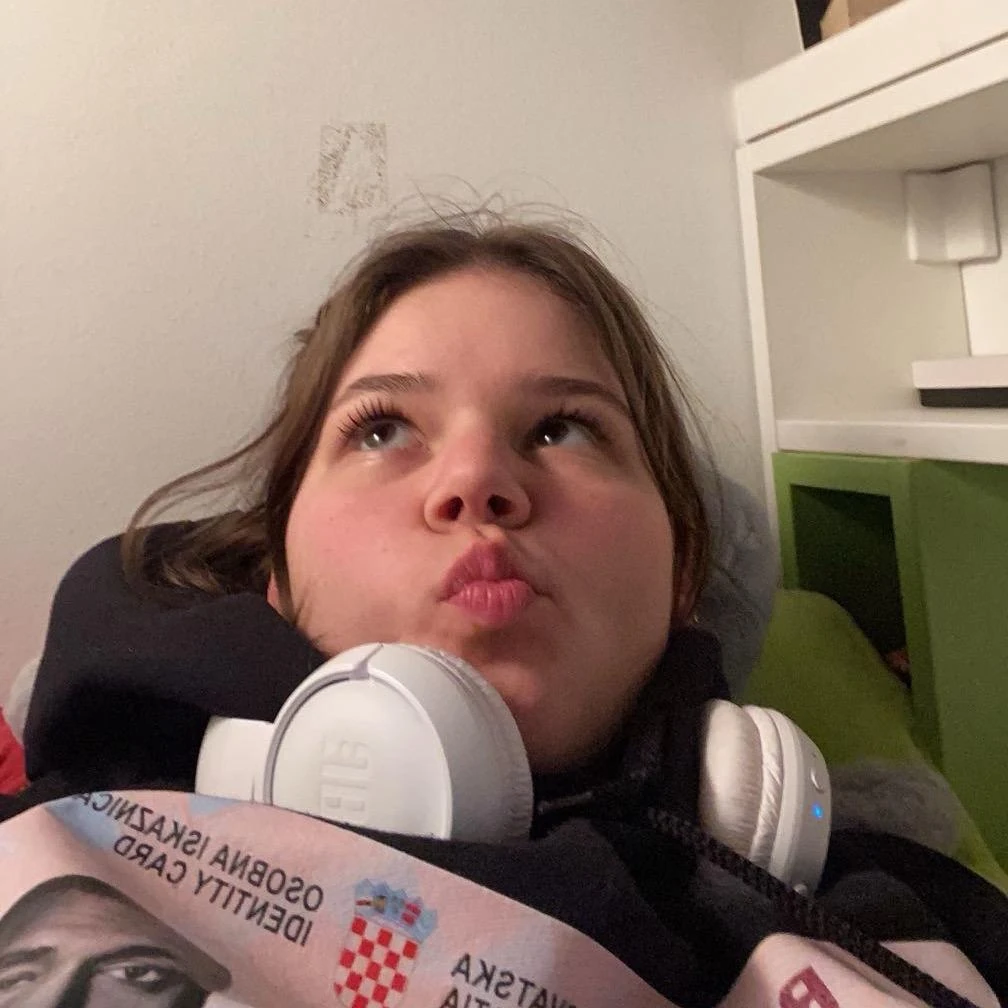 Eva Šilović | Sram Wiki | Fandom