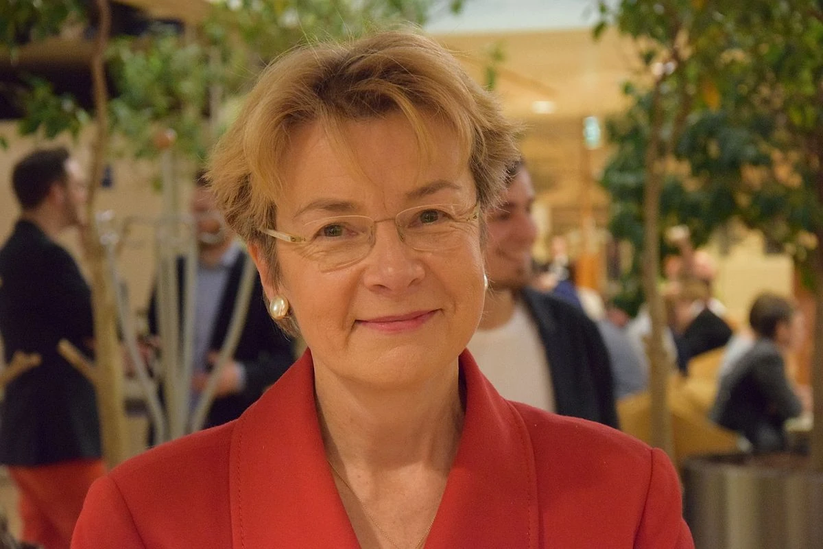 Christine Alexander | Wikistad | Fandom