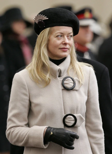 Anna Holten | Wikistad | Fandom