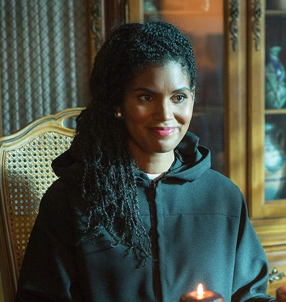 Lara Bouchard | Stan Against Evil Wiki | Fandom