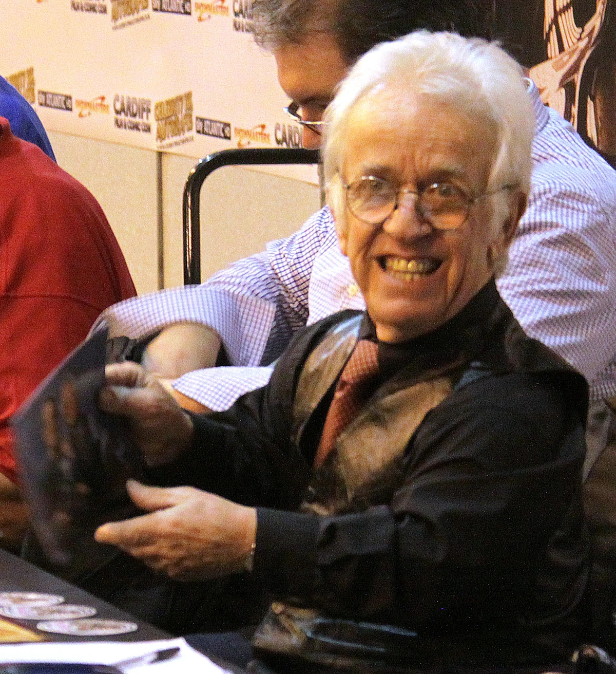 Mike Edmonds | Star Wars Canon Wiki | Fandom