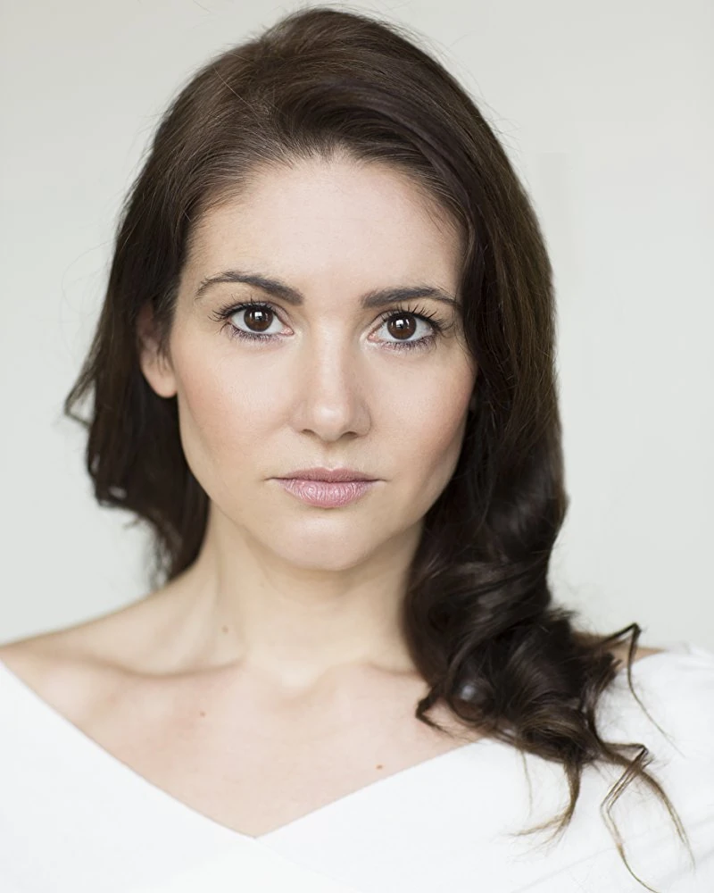 Julia Leyland | Star Wars Canon Wiki | Fandom