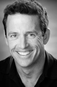 Scott McLean | Star Wars Canon Wiki | Fandom