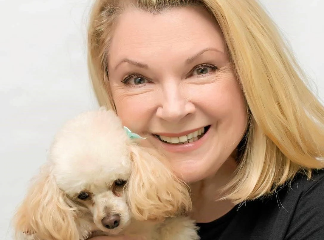 Trisha Noble | Star Wars Canon Wiki | Fandom