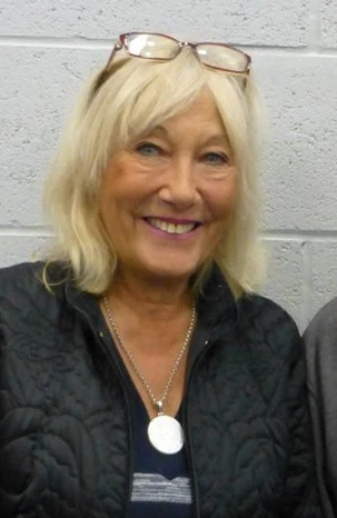 Eileen Roberts | Star Wars Canon Wiki | Fandom