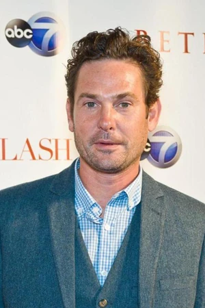 Henry Thomas Actor