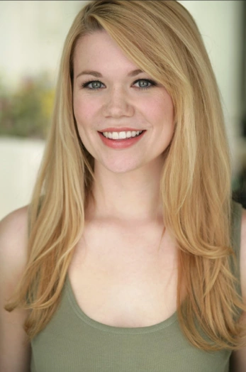 Laura Hall | Starlight School of Magic Wiki | Fandom