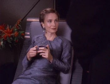 Lenara Kahn | Memory Beta, non-canon Star Trek Wiki | Fandom