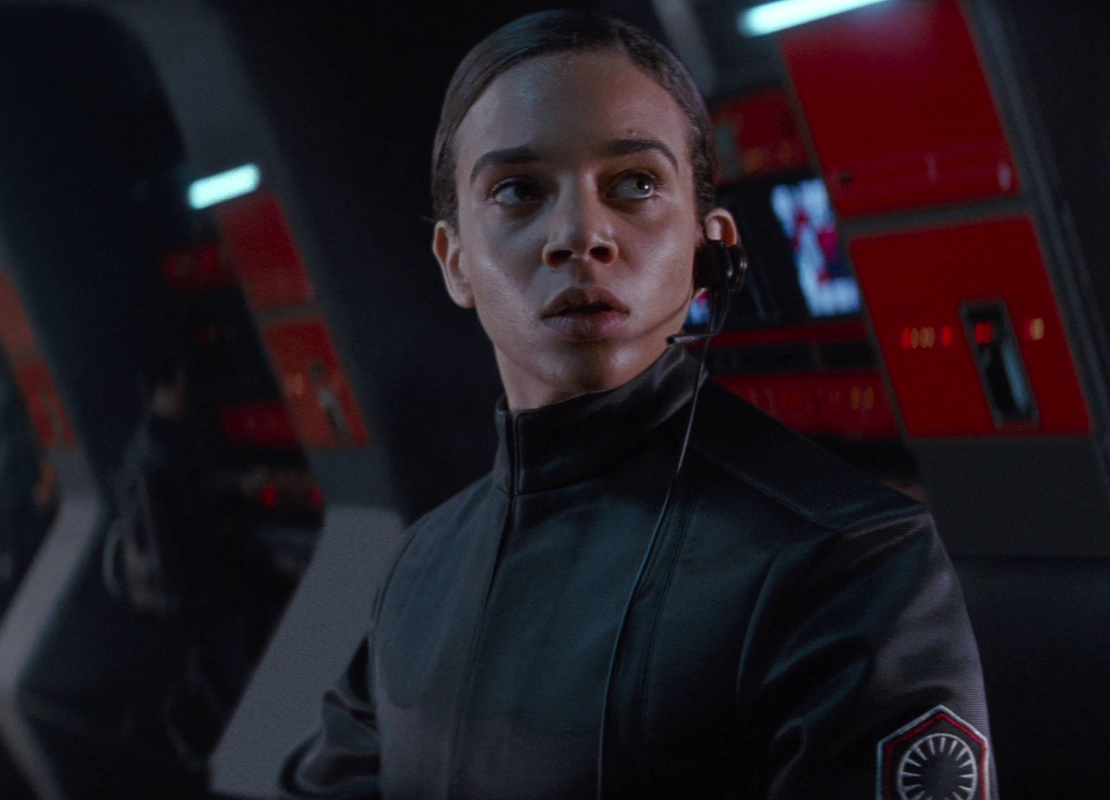 Unidentified female First Order officer | Wookieepedia | Fandom