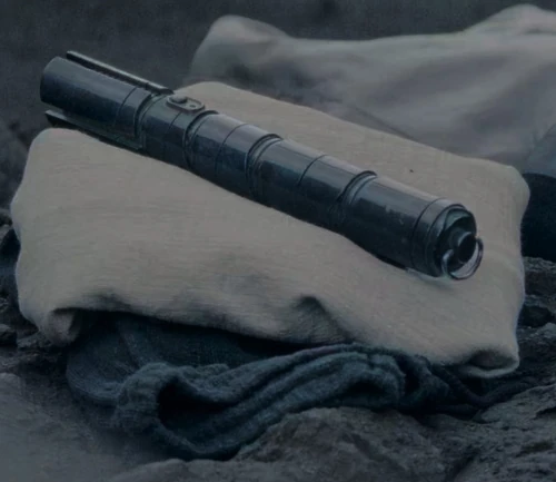The Stranger's lightsaber | Wookieepedia | Fandom