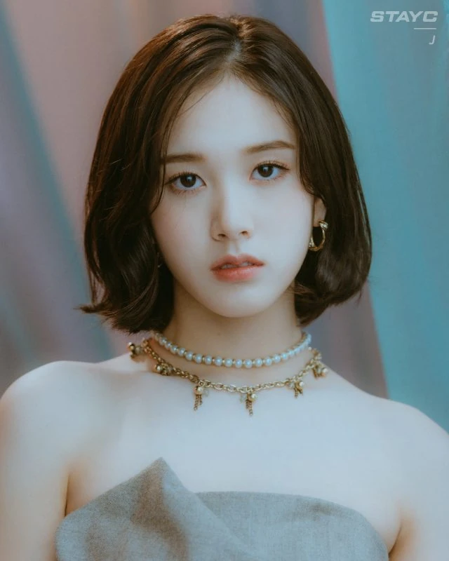 J/Gallery | STAYC Wiki | Fandom