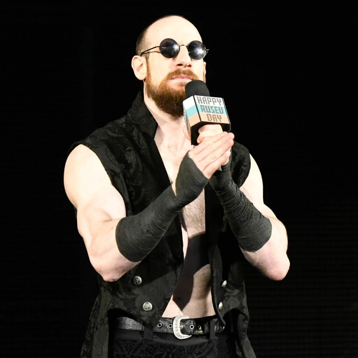 Aiden English | Steckbrief Wiki | Fandom