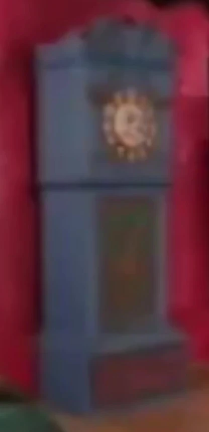 Chloe the clock | Step-inside Wikia | Fandom