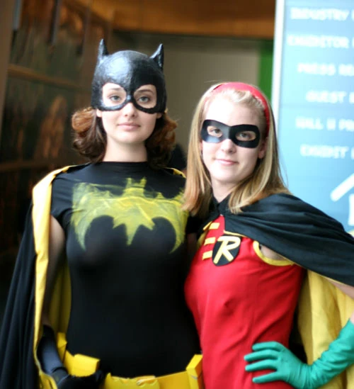 Robin Cosplay | Stephanie Brown Wiki | Fandom
