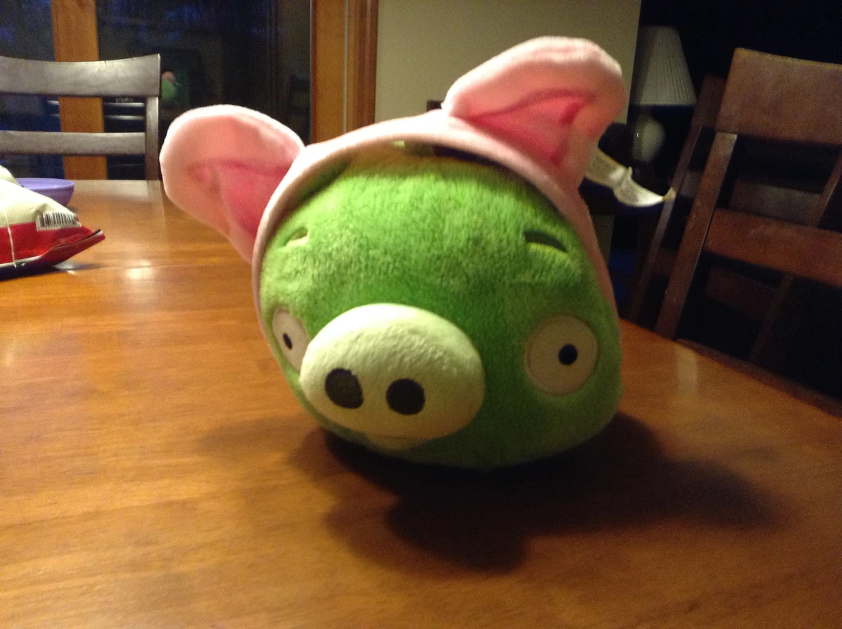 Snotty in his Halloween Costume | Stewie Pig Wikia | Fandom