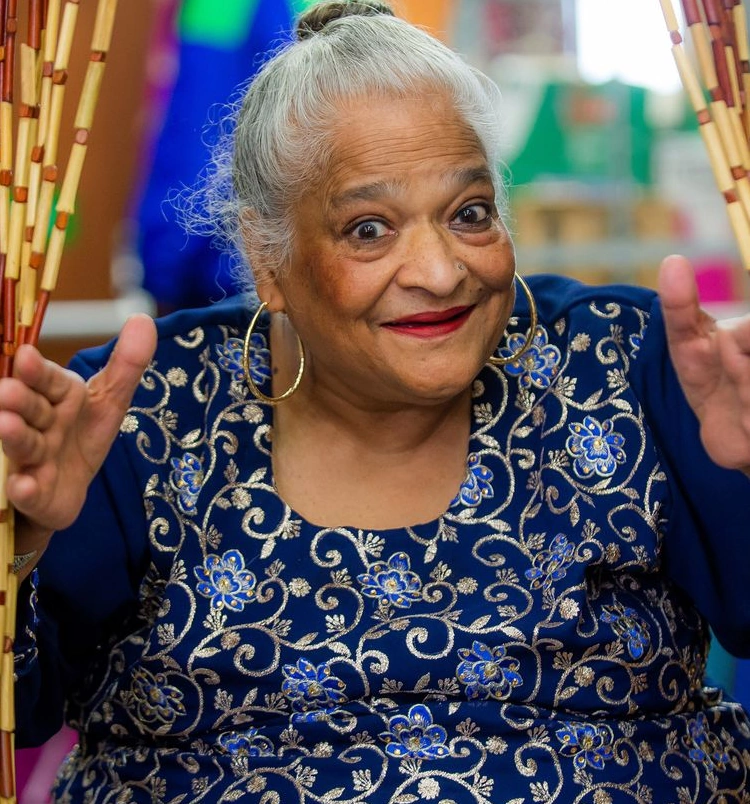 Meena Harrid | Still Game Wiki | Fandom