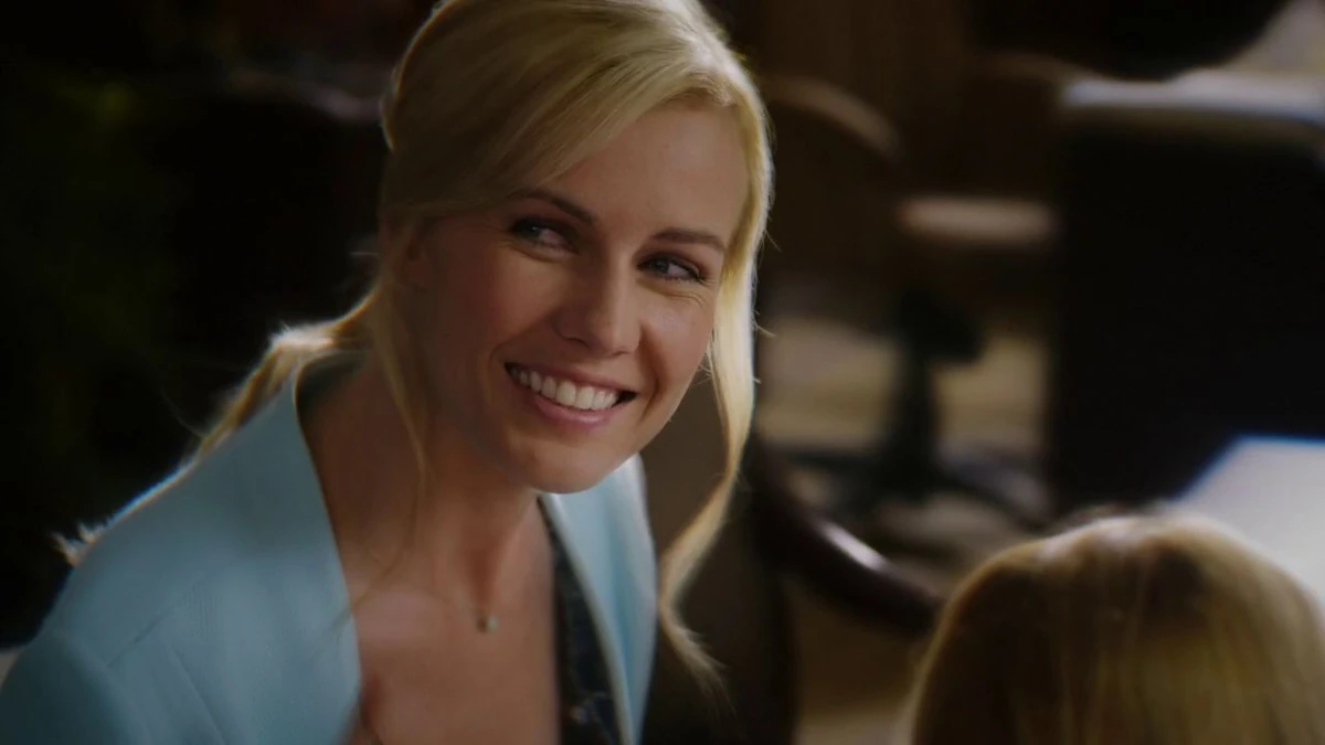 Jacqueline Stinger | Stitchers Wikia | Fandom