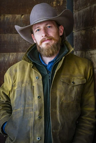 James Landry Hébert | Wiki Stranger Things | Fandom