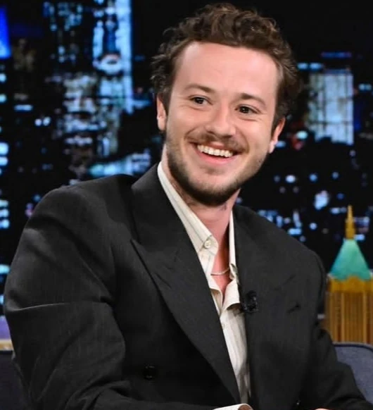 Joseph Quinn | Stranger Things Wiki | Fandom