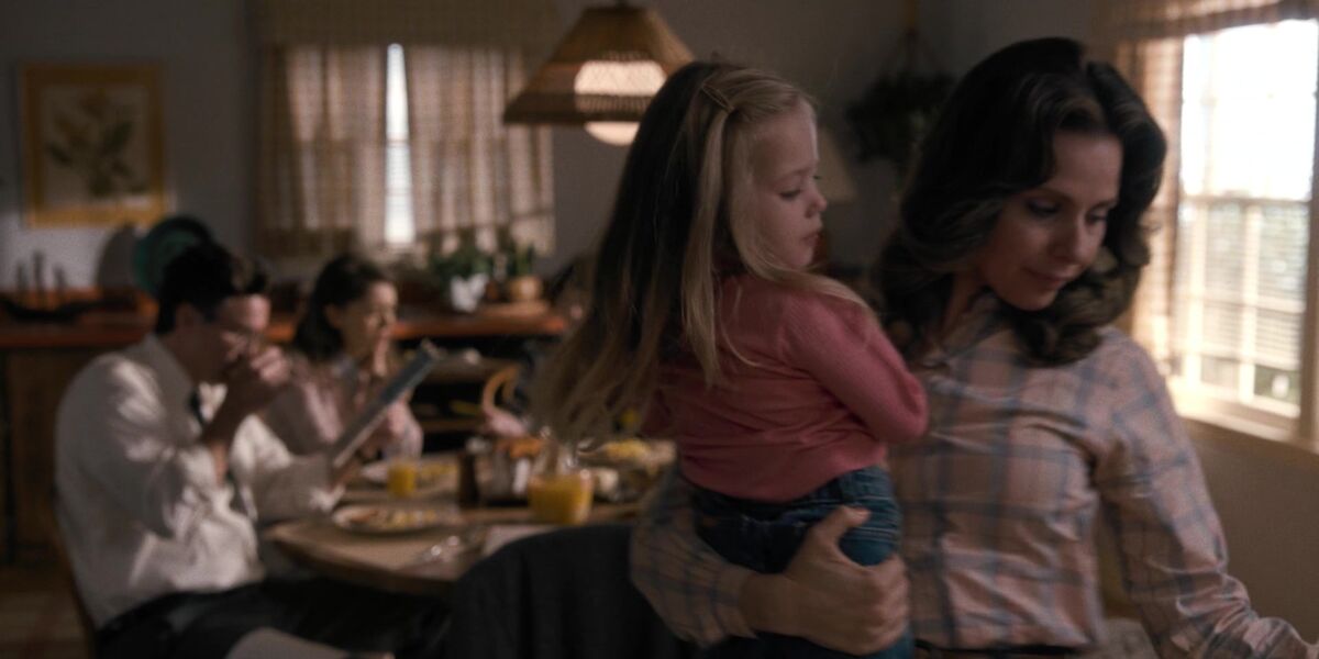 Holly Wheeler/Gallery | Stranger Things Wiki | Fandom