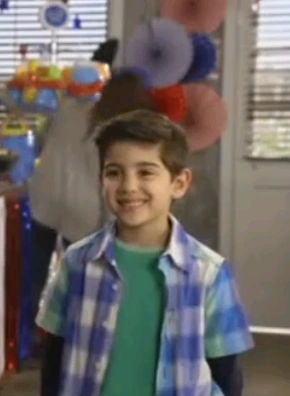 Minor Characters | Stuck in the Middle Wikia | Fandom