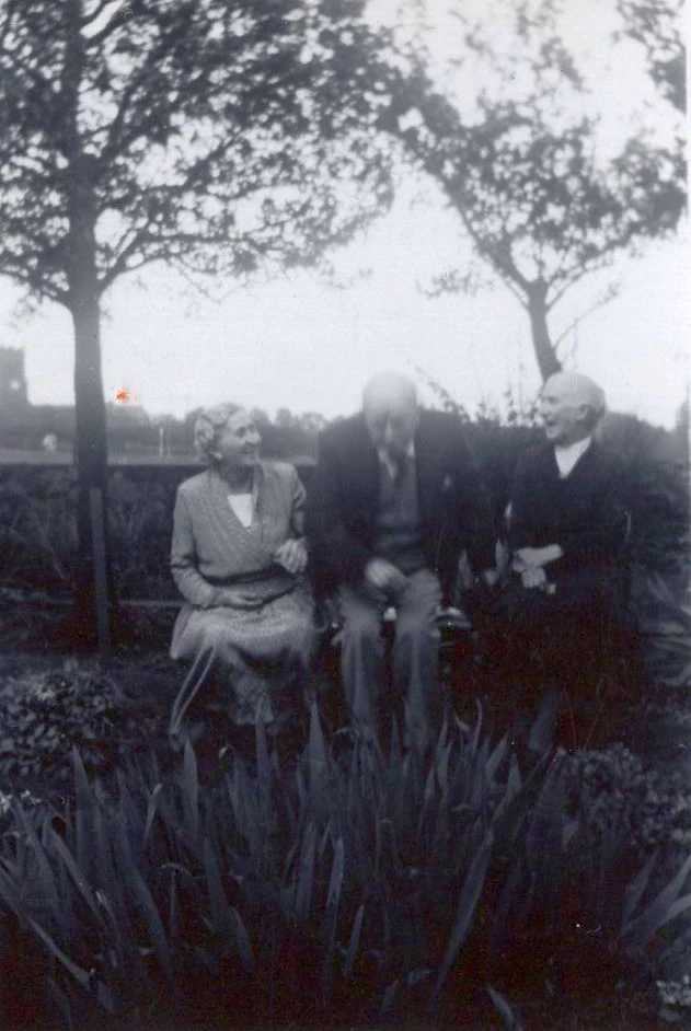 Aunt Mariah | SubGenius Wikia Clench | Fandom