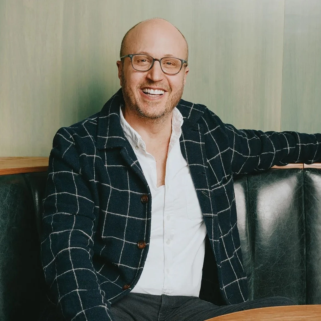 Roger Bennett | Succession Wiki | Fandom