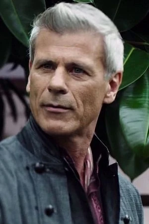 Rob Stewart | Suits Wiki | Fandom