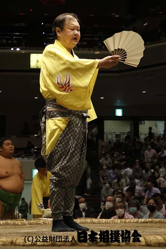 Teruki (yobidashi) | Sumowrestling Wiki | Fandom