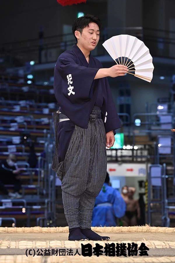 Takeru (yobidashi) | Sumowrestling Wiki | Fandom