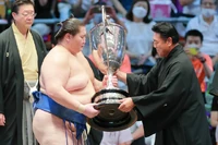 Ichinojo Takashi | Sumowrestling Wiki | Fandom