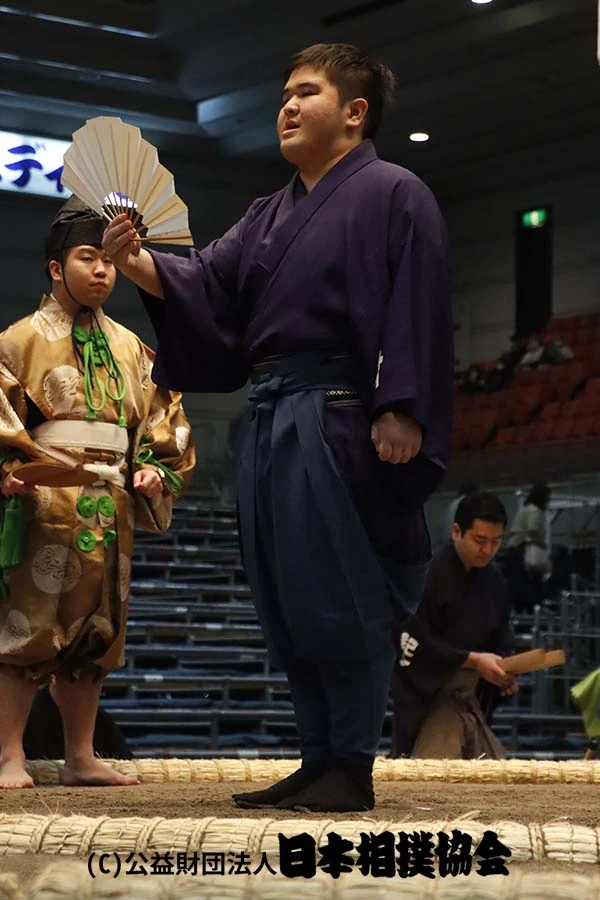 Kumajiro (yobidashi) | Sumowrestling Wiki | Fandom