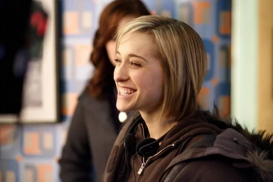 Kaylee Douglas | Sunnyhell Wiki | Fandom