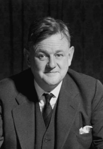 Quintin Hogg | Sunset: The South African War Wiki | Fandom