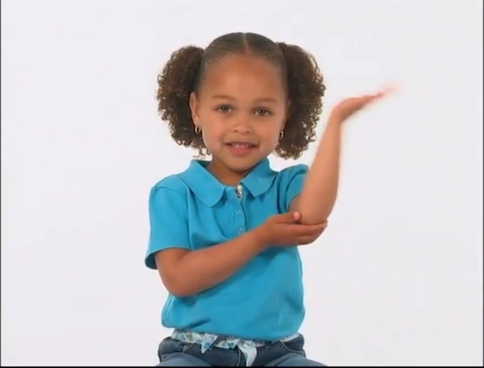 Chloe Davison | Super Fun Favorites Wiki | Fandom