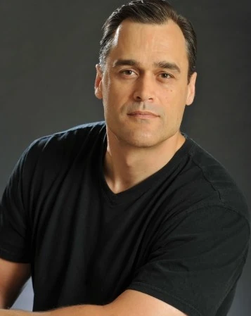 Dan Gardner | Super Simple Wiki | Fandom
