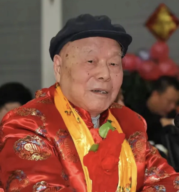Zhou Renqing | Superlongevity Wiki | Fandom