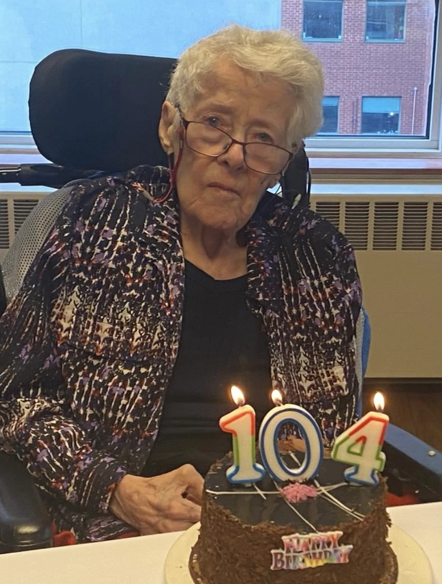 Joan Hollobon | Superlongevity Wiki | Fandom