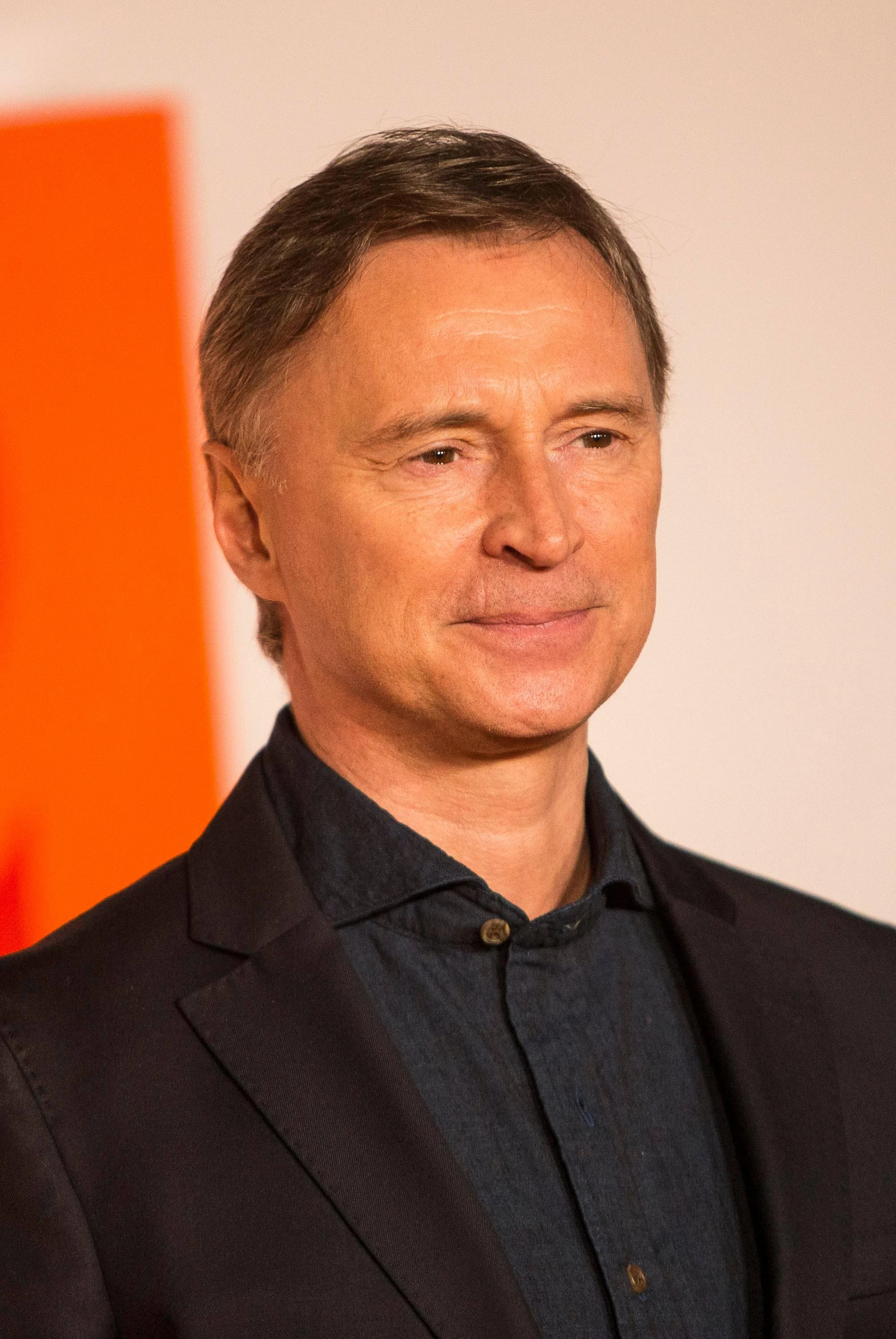 Robert Carlyle