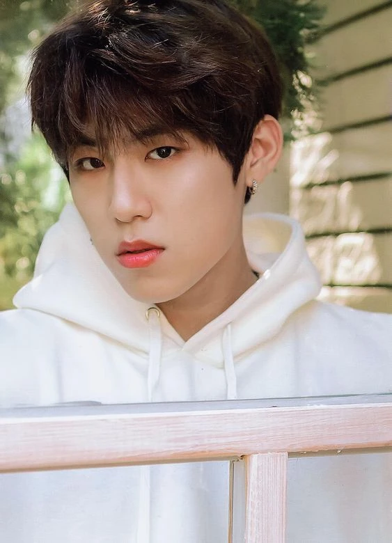 Woojin (AB6IX) | SupernaturalKpopFanfic Wiki | Fandom