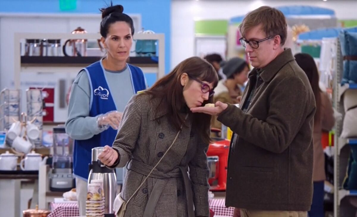 Shadowing Glenn (music) | Superstore Wiki | Fandom