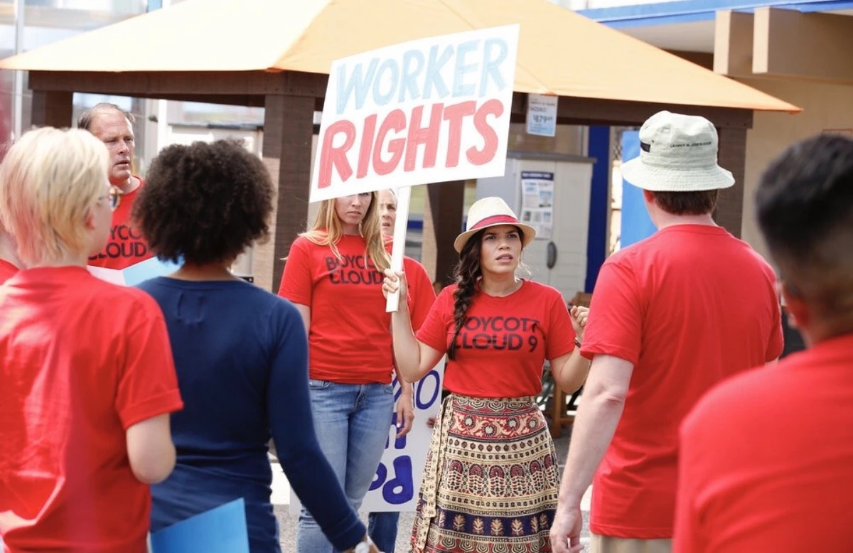 Strike | Superstore Wiki | Fandom