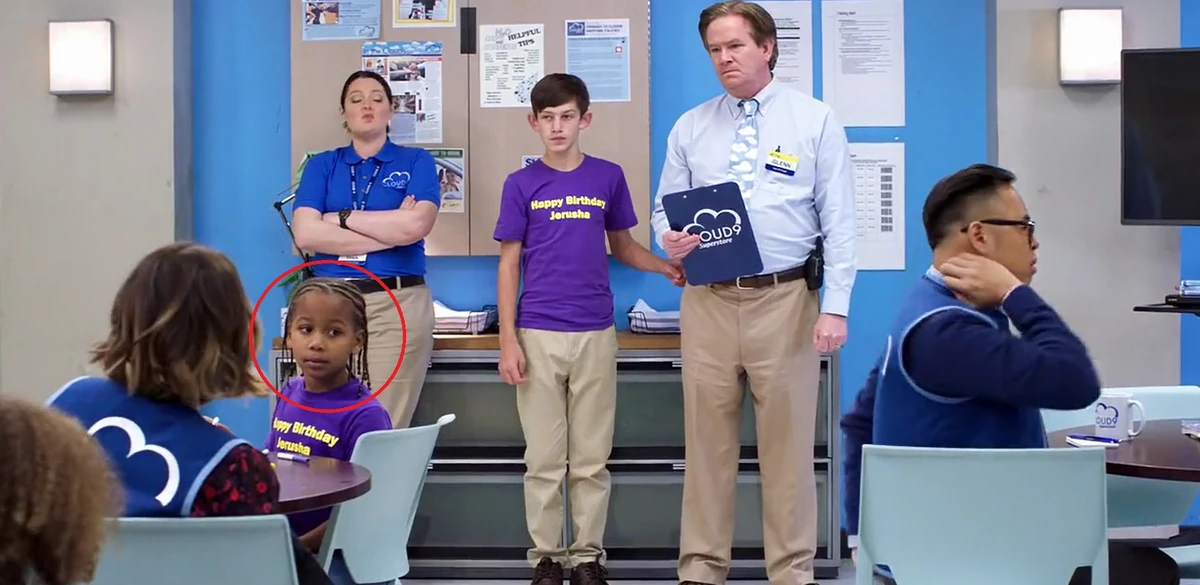 Goofs | Superstore Wiki | Fandom
