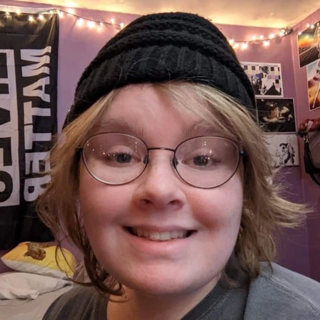 Sydney Bee | Survivor Animation Wiki | Fandom
