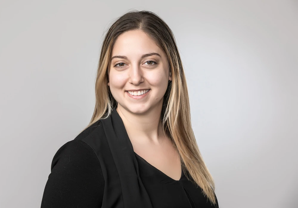 Carina Lyons | Survivor Story Wiki | Fandom