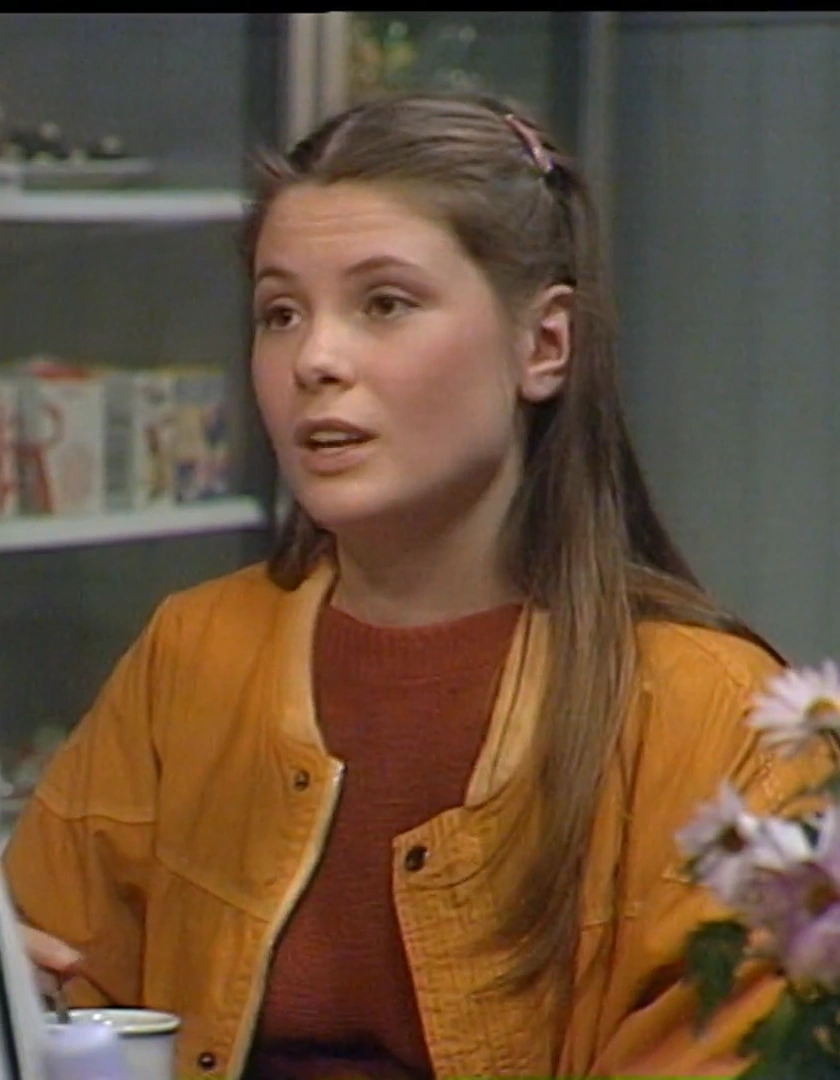 Louise Ræder | Svenska dubbningar Wikia | Fandom