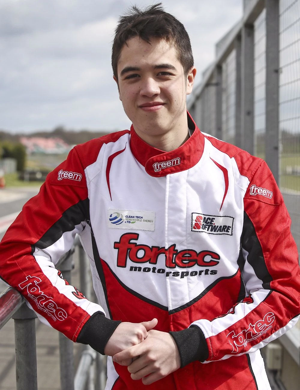 Nikolas Taylor | Svět Závodů Wikia | Fandom