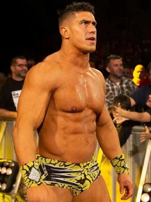 Luca | Wiki Swetrivial | Fandom