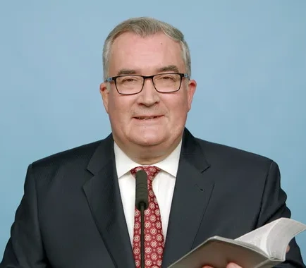 Kenneth Cook | Świadkowie Jehowy Wiki | Fandom